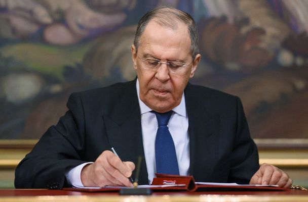 What is behind the peaceful position of the Russian Foreign Ministry in ...
